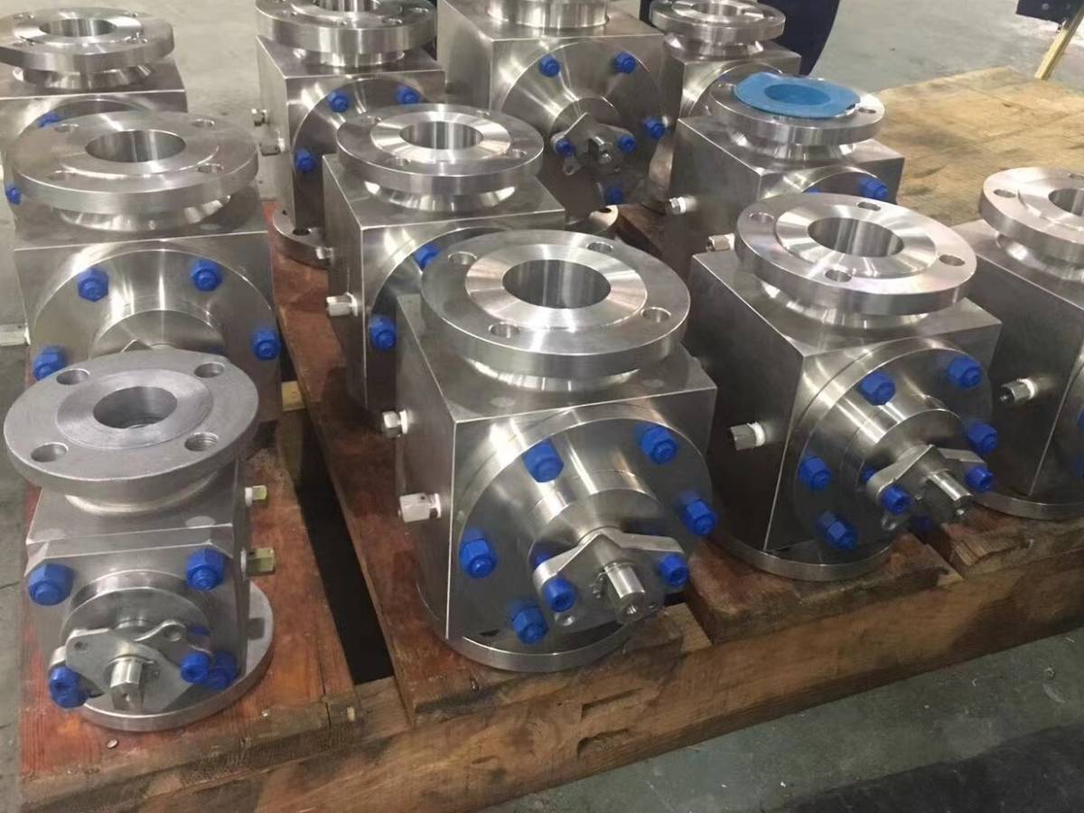What Are Industrial Valves? | NTVAL